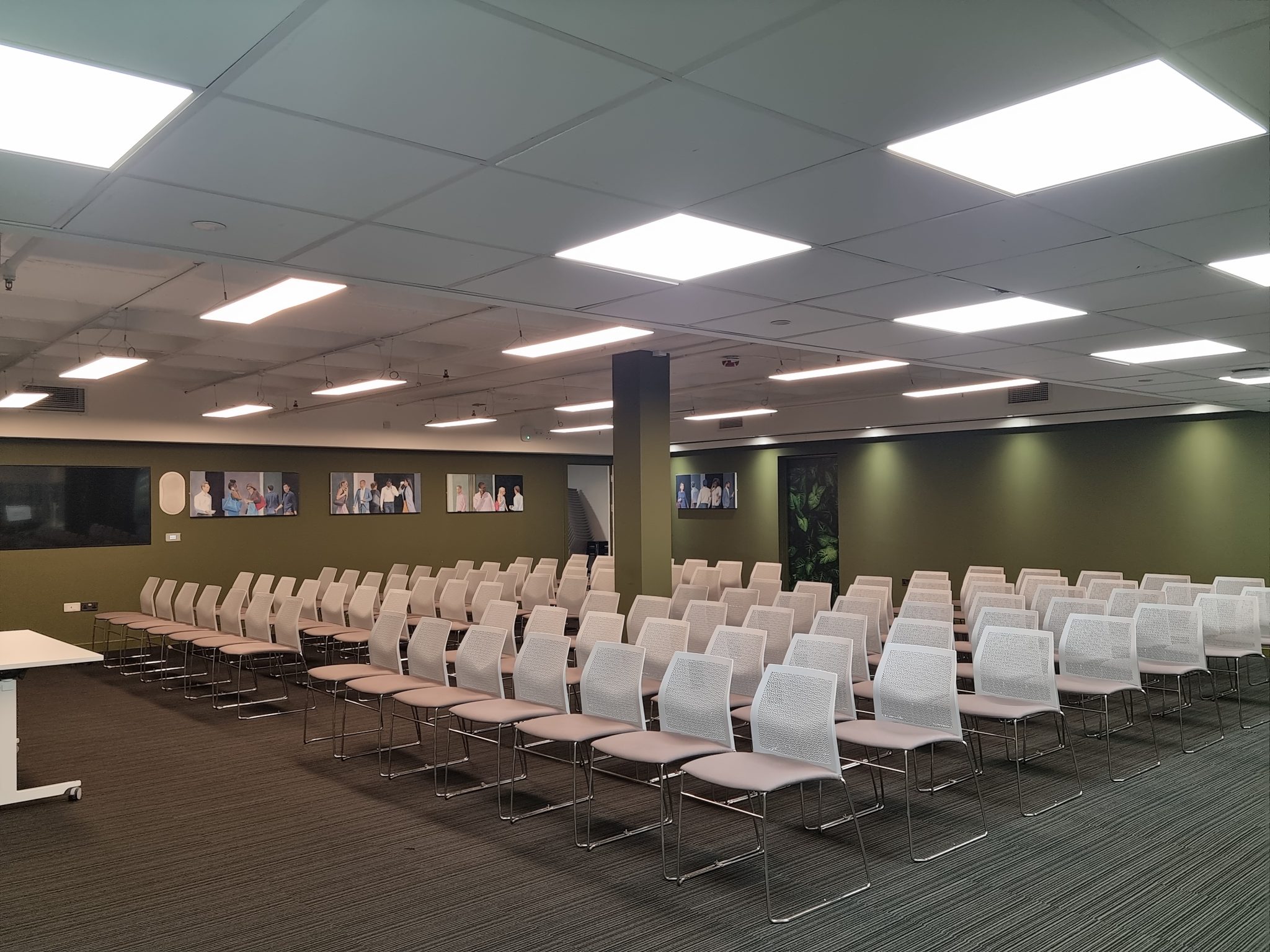 Executive Centre - Business Design Centre
